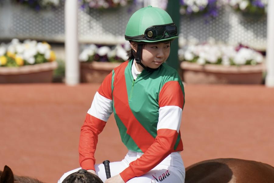 🏃🏾JRA新人女性騎手「122戦目」初の1番人気で“ホロ苦”大敗…スマホ不適切使用で30日間騎乗停止も逆境をバネに成長。今村聖奈に続く、競馬界のニューヒロイン登場か - スレッド閲覧｜爆サイ ...