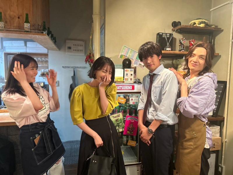 🎤赤楚衛二、おすましポーズが可愛すぎ！「こっち向いてよ向井くん」波瑠はなぜか爆笑中？ 芸能ニュース掲示板｜1レス｜爆サイ Comロシア版